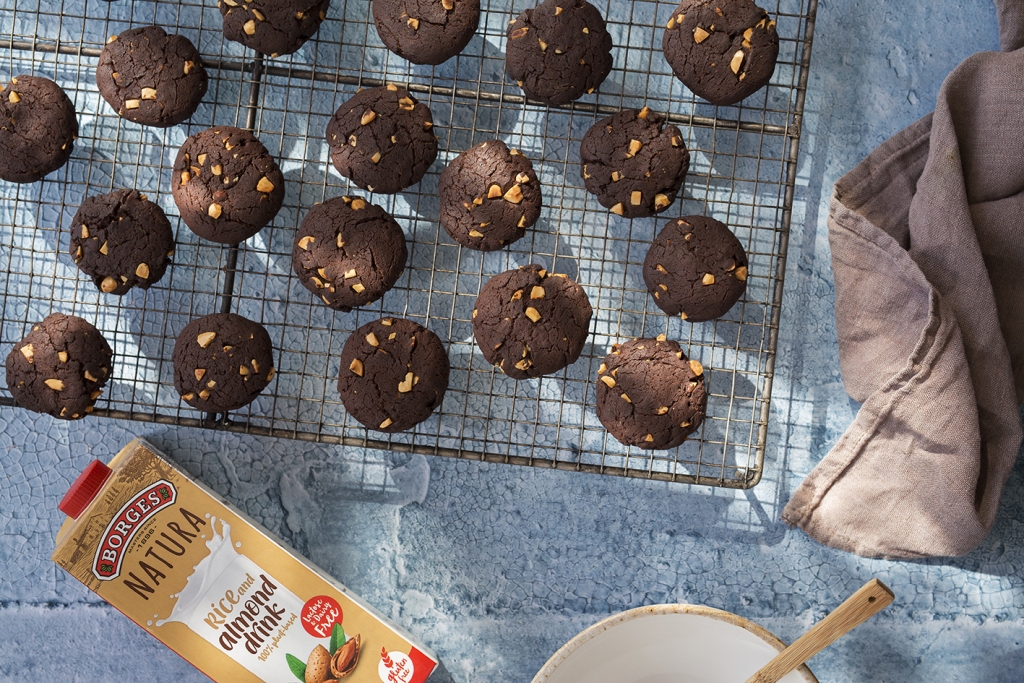 Chocolate and almond cookies for kids - Borges