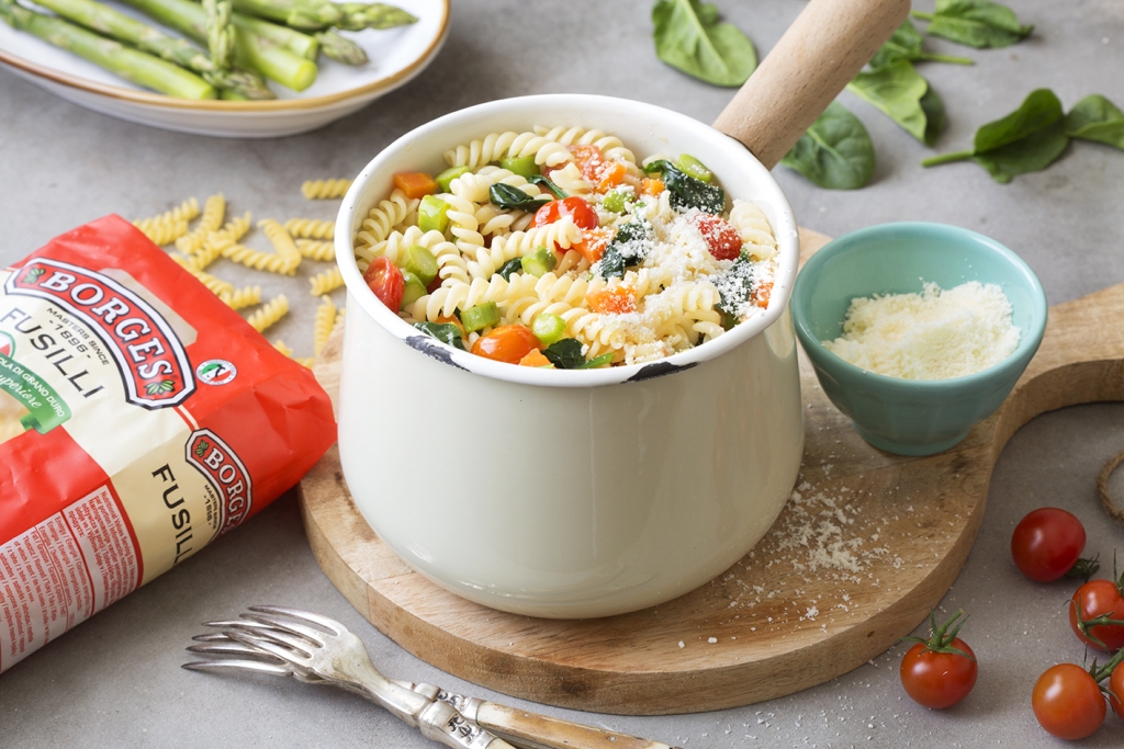 Fusilli with springtime vegetables (one-pot recipe) - Borges