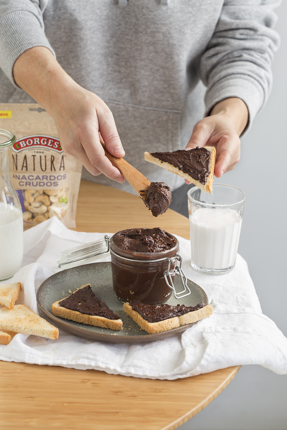 Crema de cacao y anacardos - Borges - Recetas