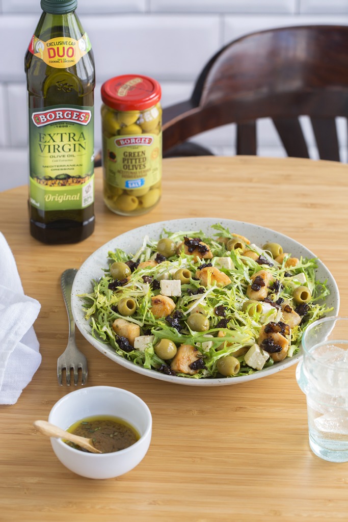 Great selection of Spanish olives. Choose your favorites! - Borges